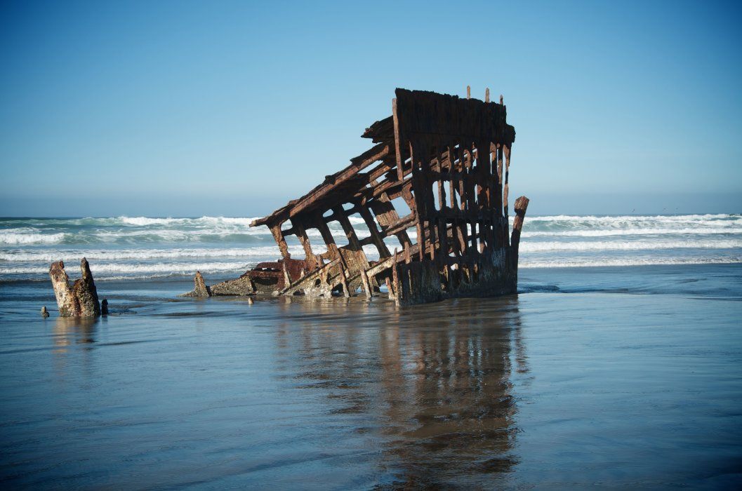 14 Awesome Shipwrecks In and Out of the Water - Destination Tips