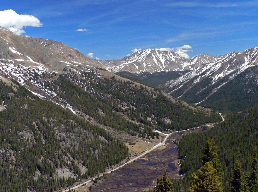 15 Terrifying Roads You Should Probably Avoid - Destination Tips