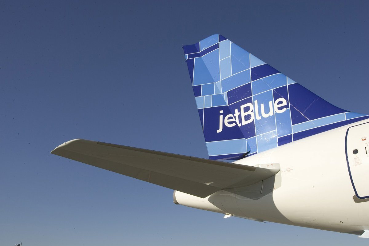 JetBlue Invests in Private Jet Company - Destination Tips