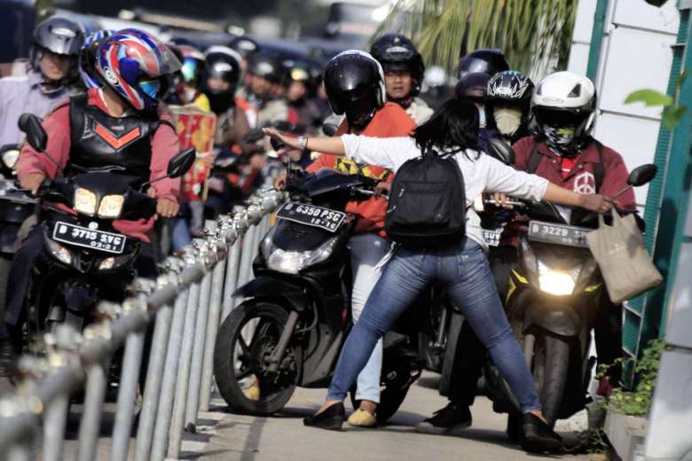 A Backpacker's Guide to Operating a Motorcycle in South East Asia ...
