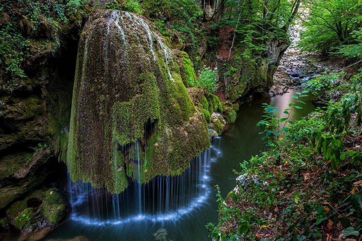 33 World Famous Waterfalls to See in Your Lifetime - Destination Tips