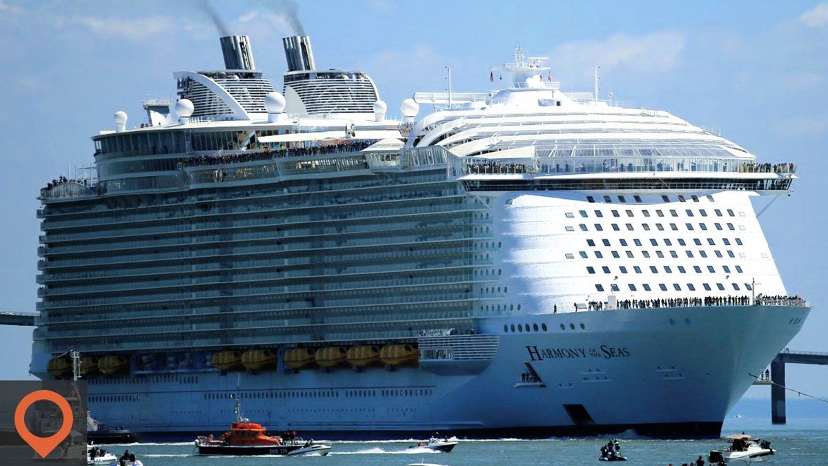 Video: The Largest, Most Luxurious Cruise Ship IN THE WORLD ...
