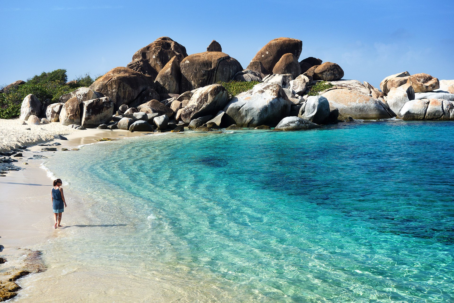 13 Places Around the World to See the Bluest Water - Destination Tips