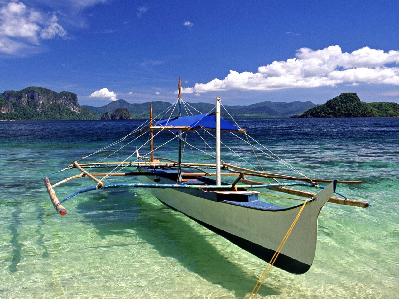 13 Places Around the World to See the Bluest Water - Destination Tips